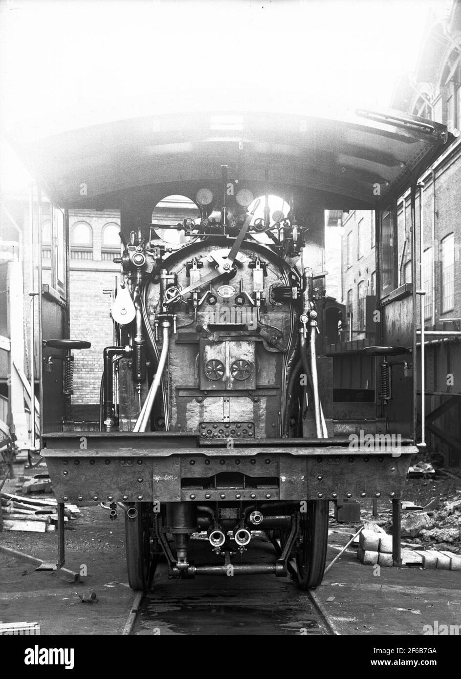 Steam locomotive assembly hi-res stock photography and images - Alamy