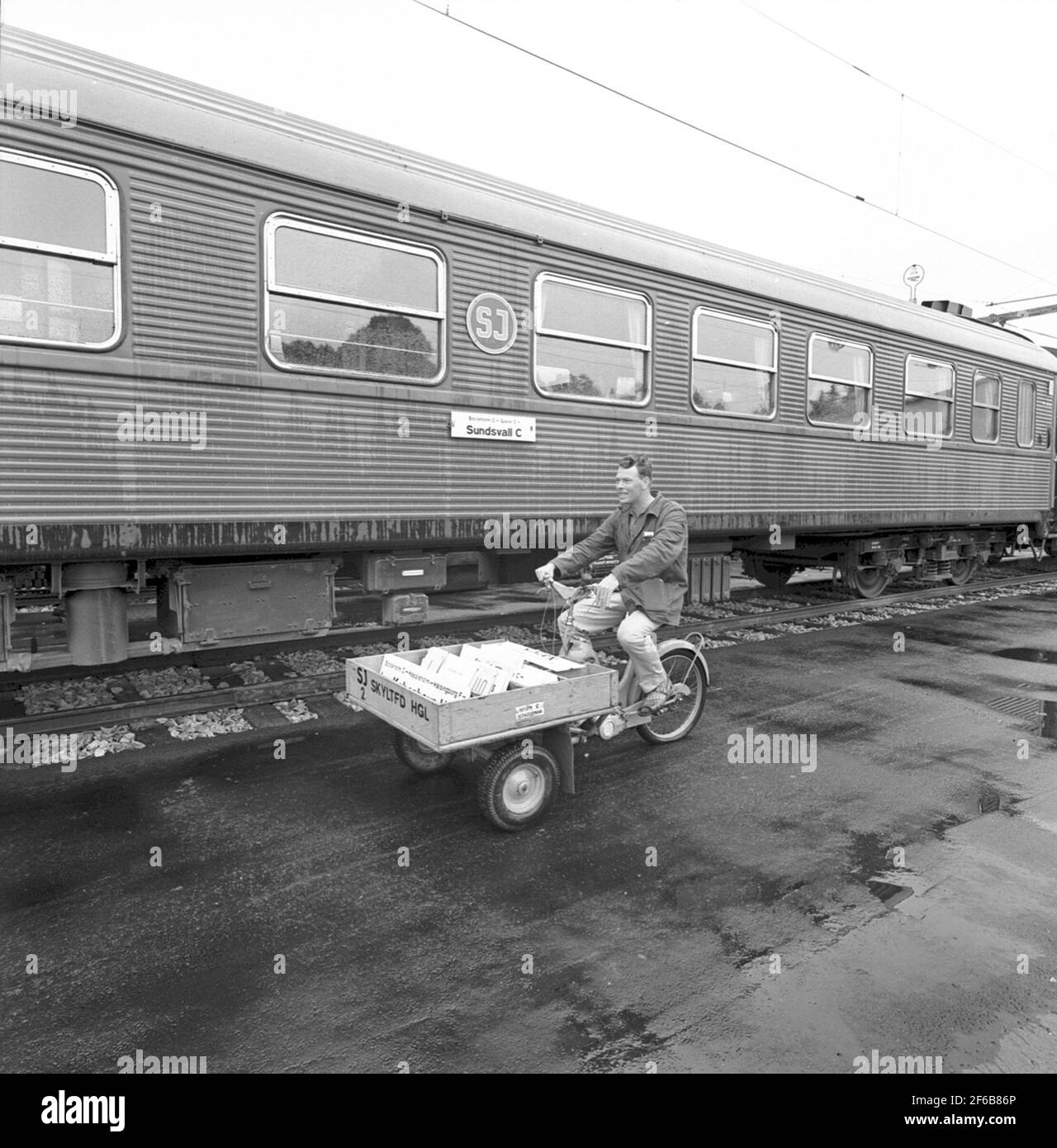 Wagon signage. Flakmoped SJ signfd HGL 2 Stock Photo - Alamy