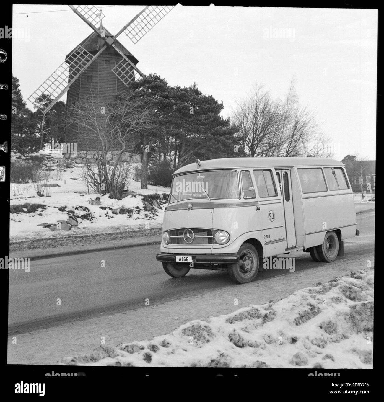 Mercedes bus Black and White Stock Photos & Images - Alamy