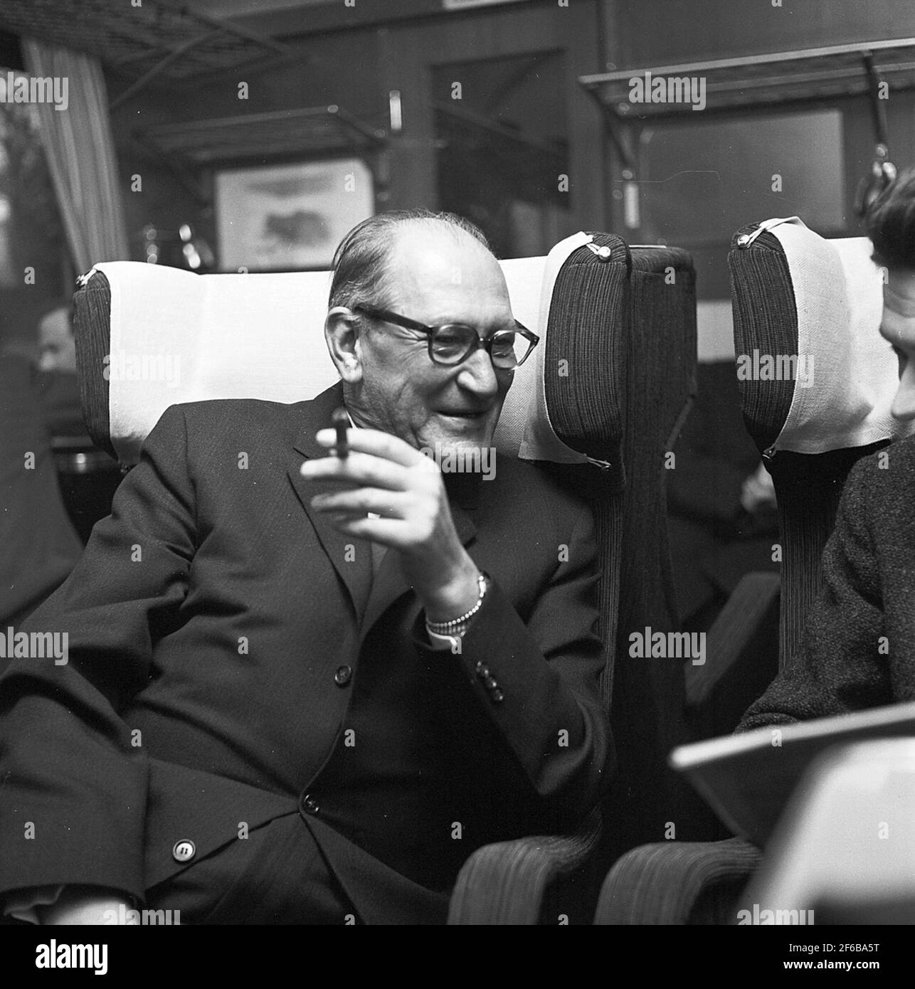 First elevator hi-res stock photography and images - Alamy