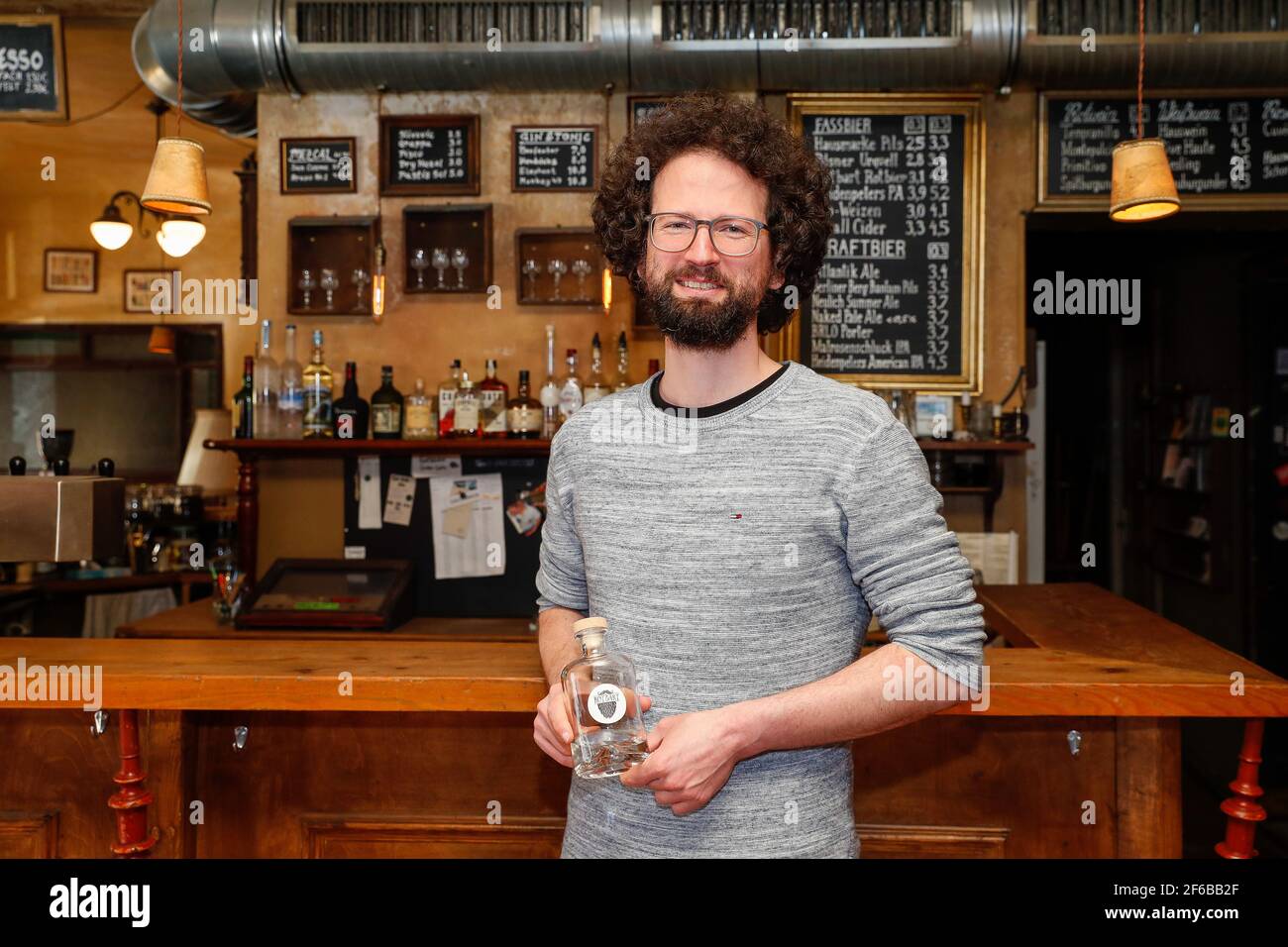 Berlin, Germany. 30th Mar, 2021. The inventor of "Rotbier Bierbrand ...