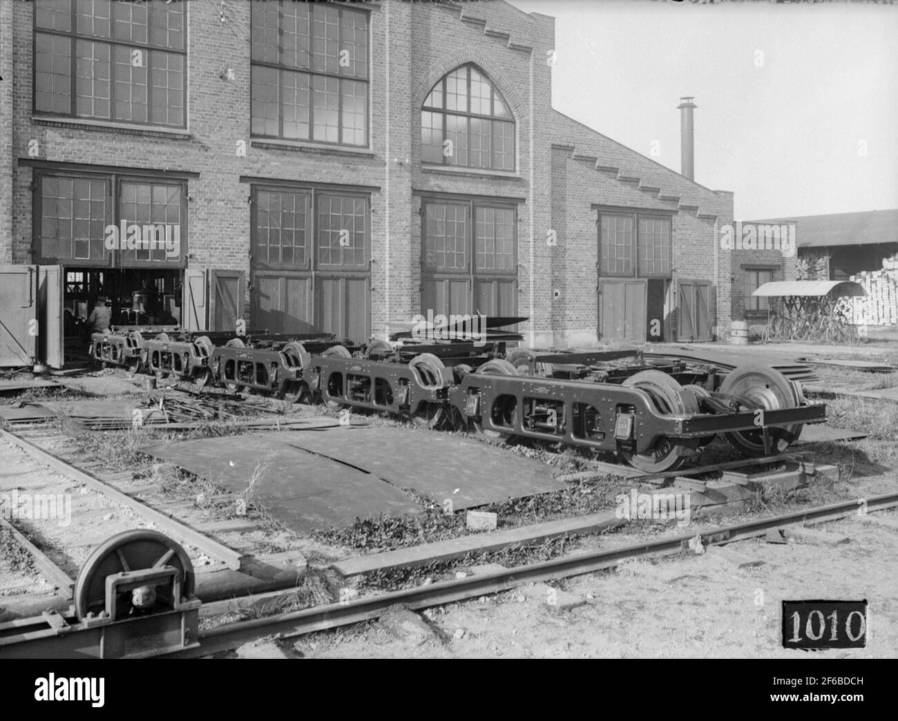 Boggies outside the plate warehouse Stock Photo - Alamy