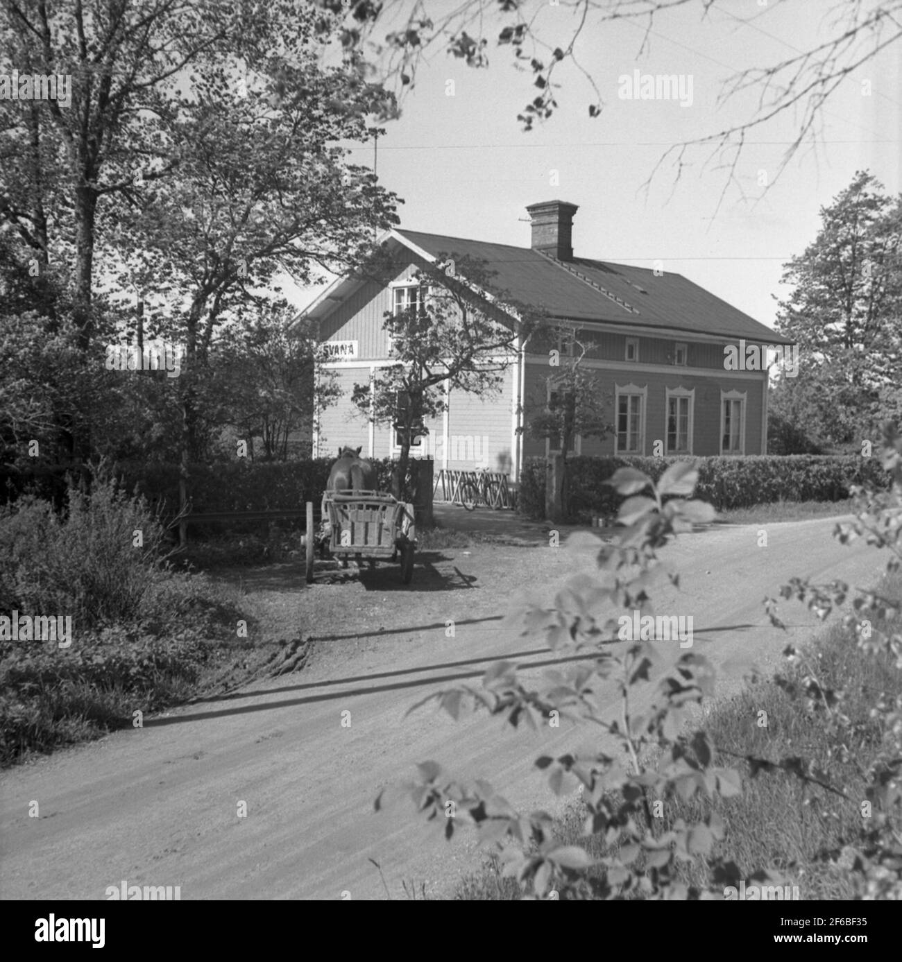 Swan railway station Stock Photo - Alamy