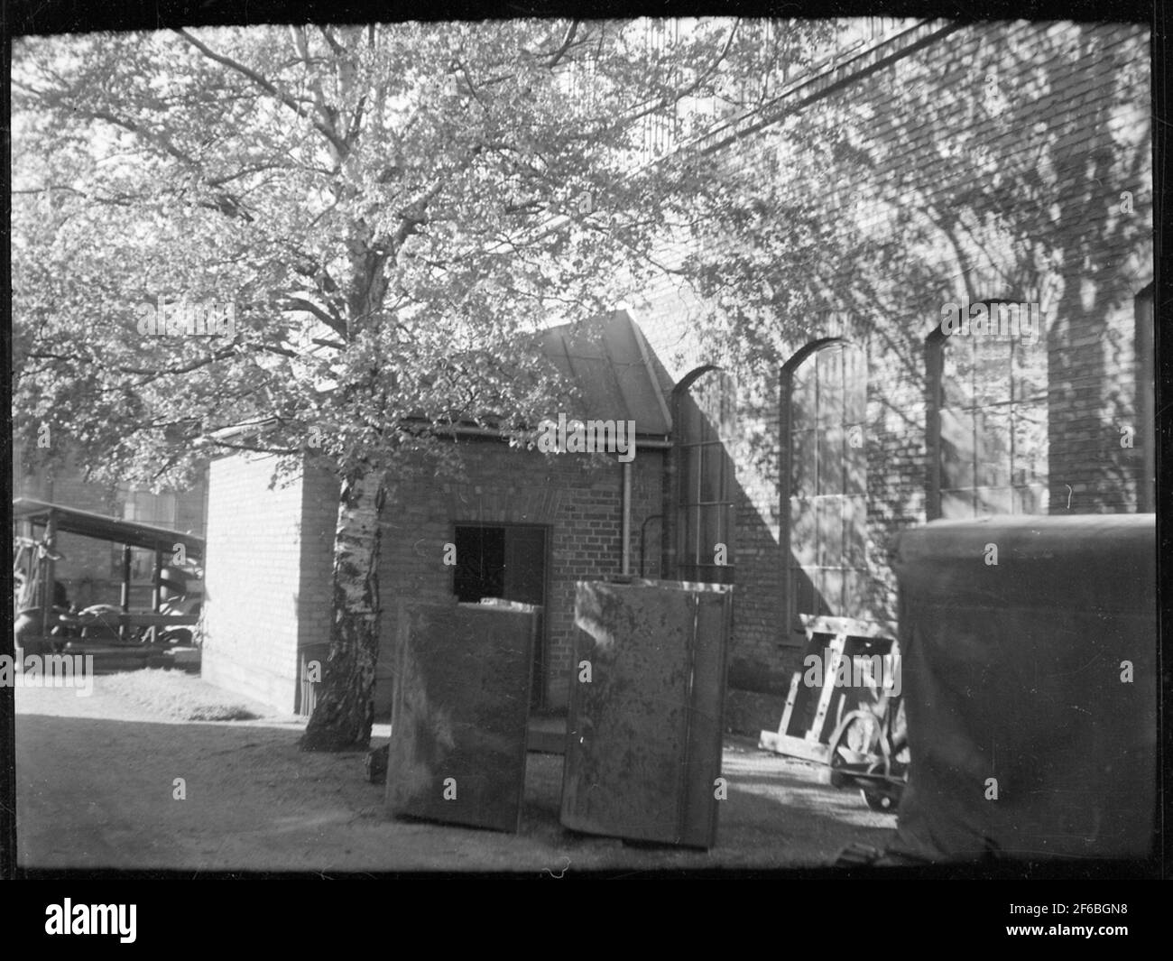 Back of building Stock Photo - Alamy