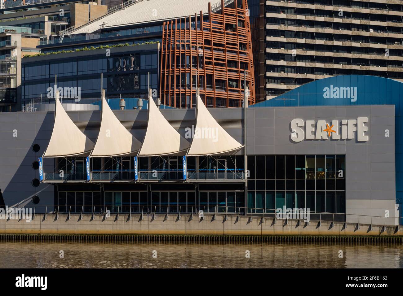 Inner city of Melbourne Stock Photo - Alamy