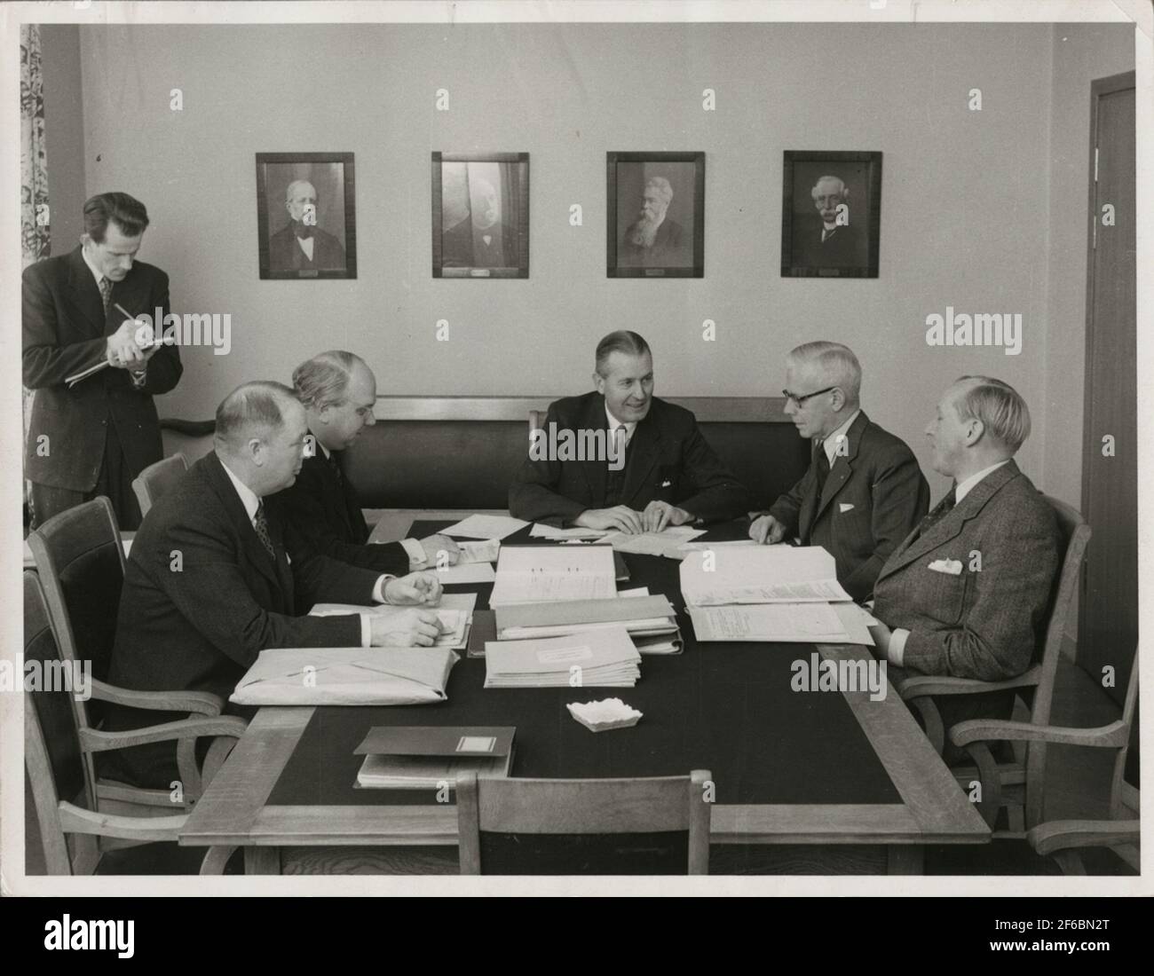 Administrative share hi-res stock photography and images - Alamy