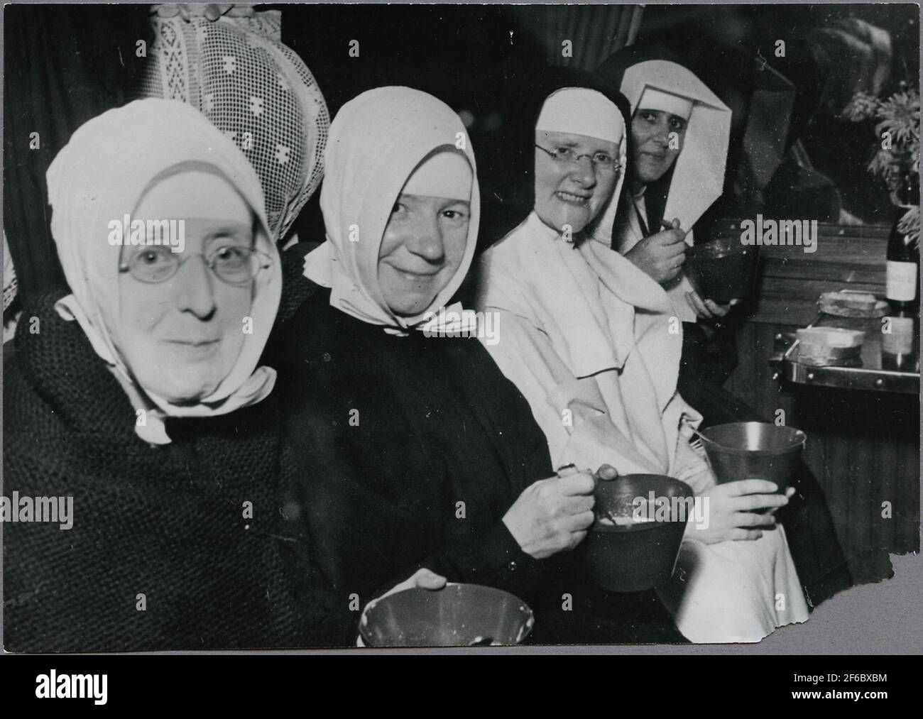 Nuns exchanged at prisoner of war Stock Photo - Alamy