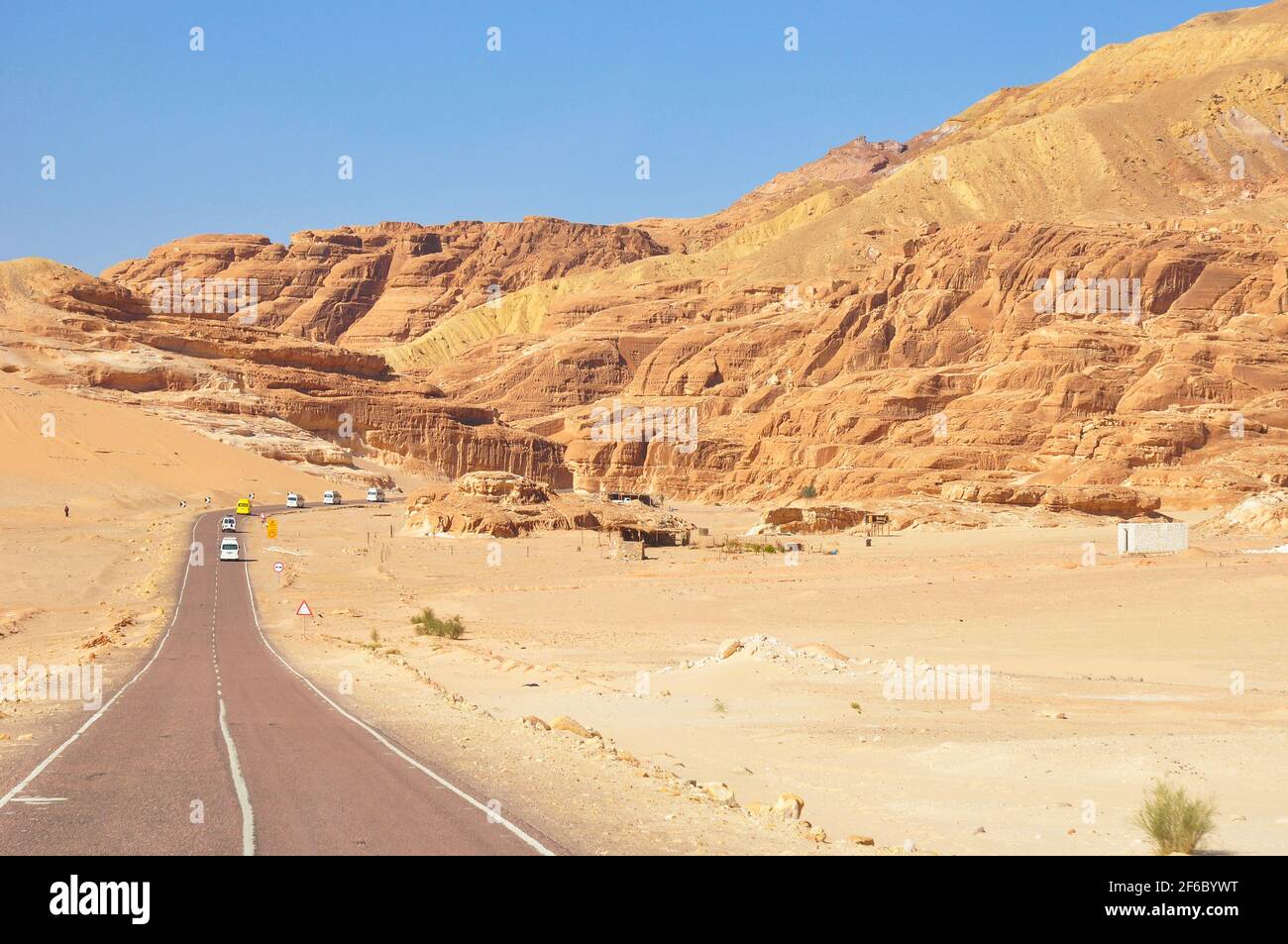 Endless Desert Road with Mountains Stock Photo - Alamy
