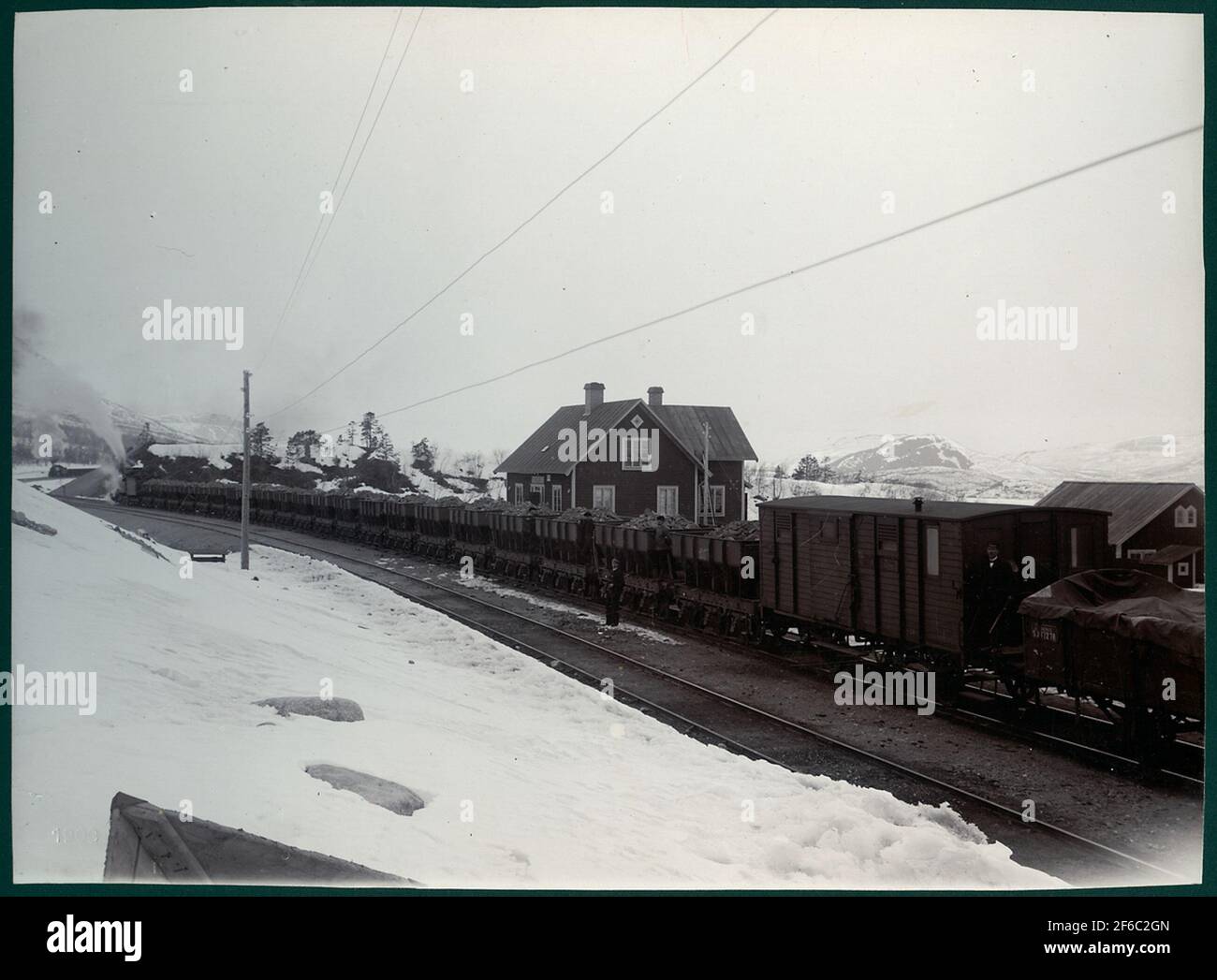 Malm trains with the wagons, state railways, SJ M2 6478, SJ M2 15476 ...