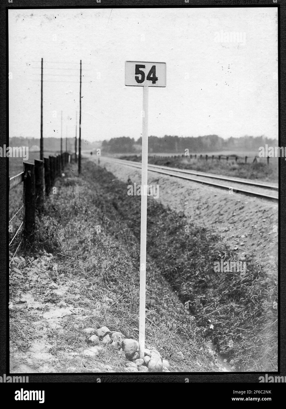 Kilometer board between Nyköping East and Nyköping Central. The state ...