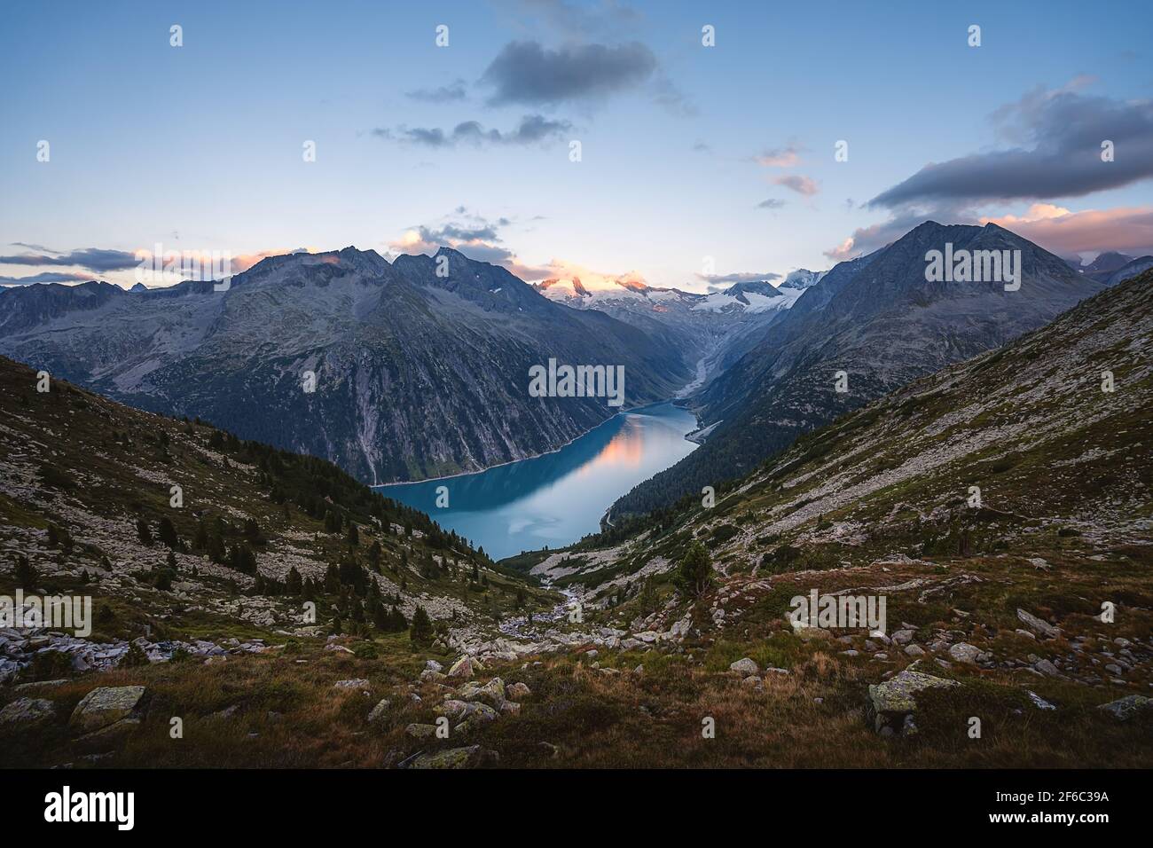 Zillertal, Austrian Alps. Summer mountain scenery, Olpererhütte refugee ...