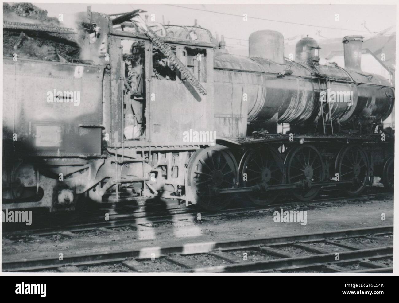 Fire damaged locomotive Railways, SJ E2 906 Made from Motala workshop ...