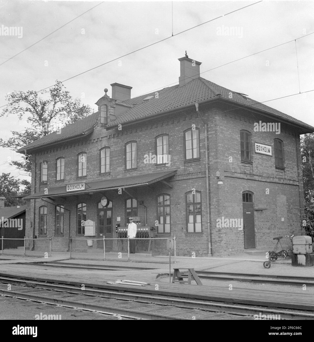 Boxholm station. Two-storey station house of stone, built after the ...