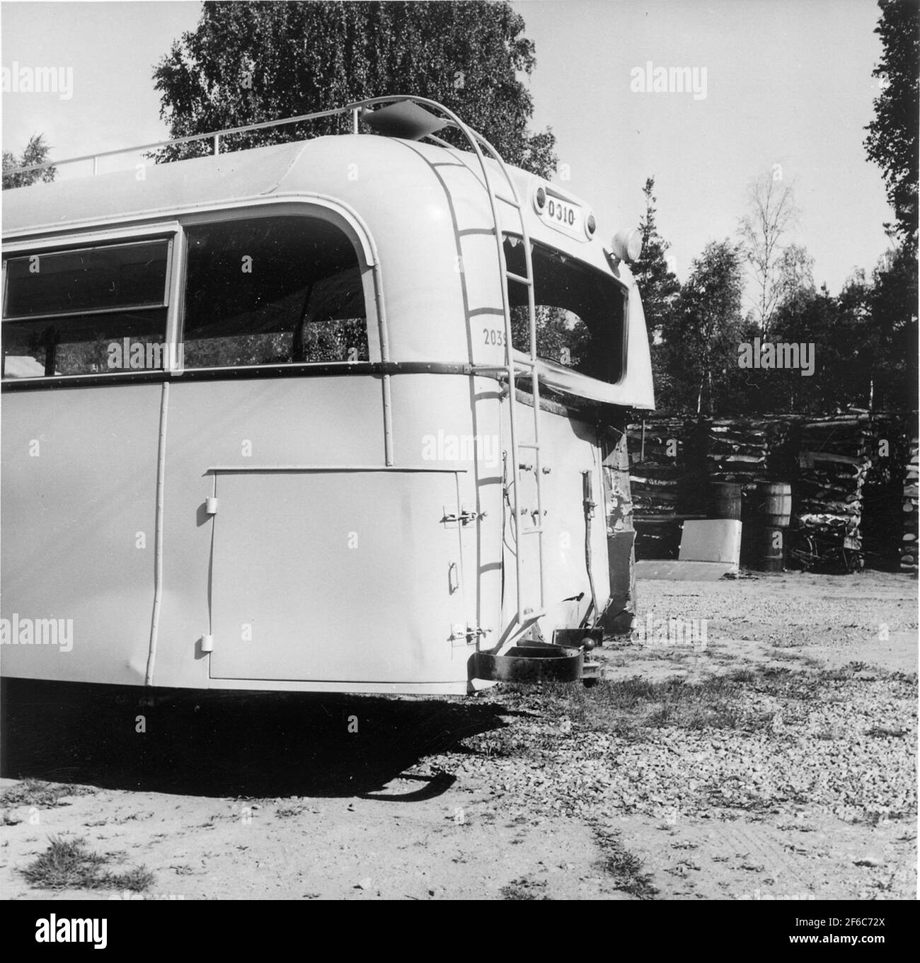 The state's railways, SJ bus 2039. Crash damaged bus Stock Photo - Alamy