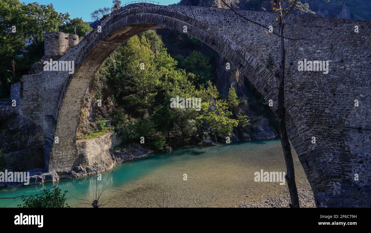 Old stone bridge of Konitsa, Aoos river, Epirus, Greece Stock Photo - Alamy