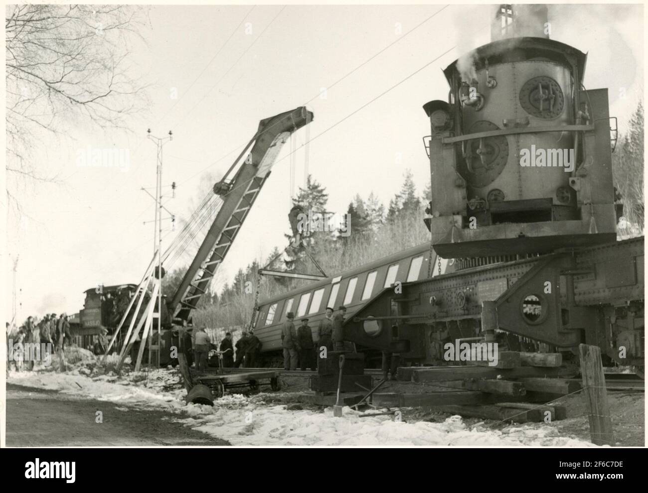 Train 93, the North Arm, after derailment on the route between Simeå ...