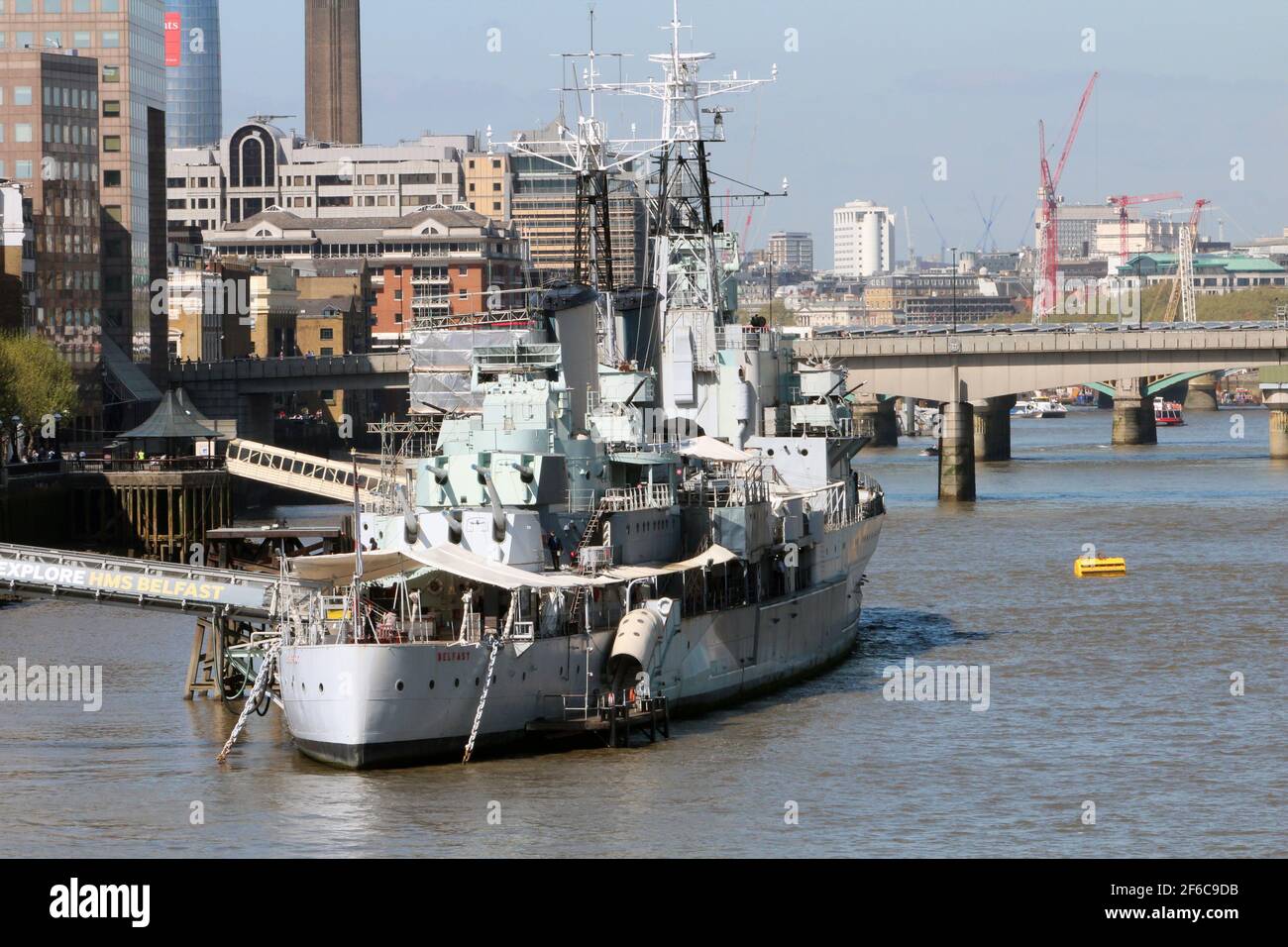 Warship on river thames hi-res stock photography and images - Alamy