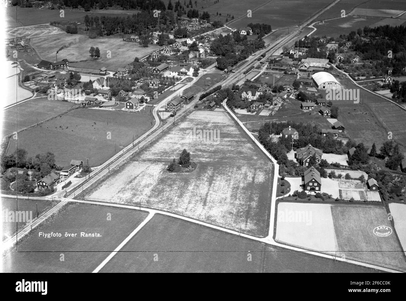 Lines surrounding Black and White Stock Photos & Images - Alamy