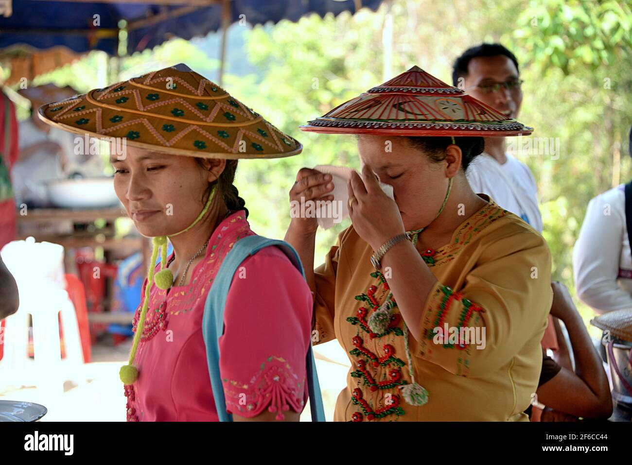 Etnic group hi-res stock photography and images - Alamy