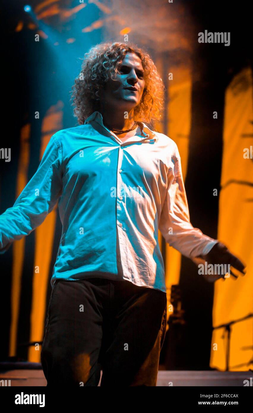 Joseph washbourn toploader singer High Resolution Stock Photography and ...