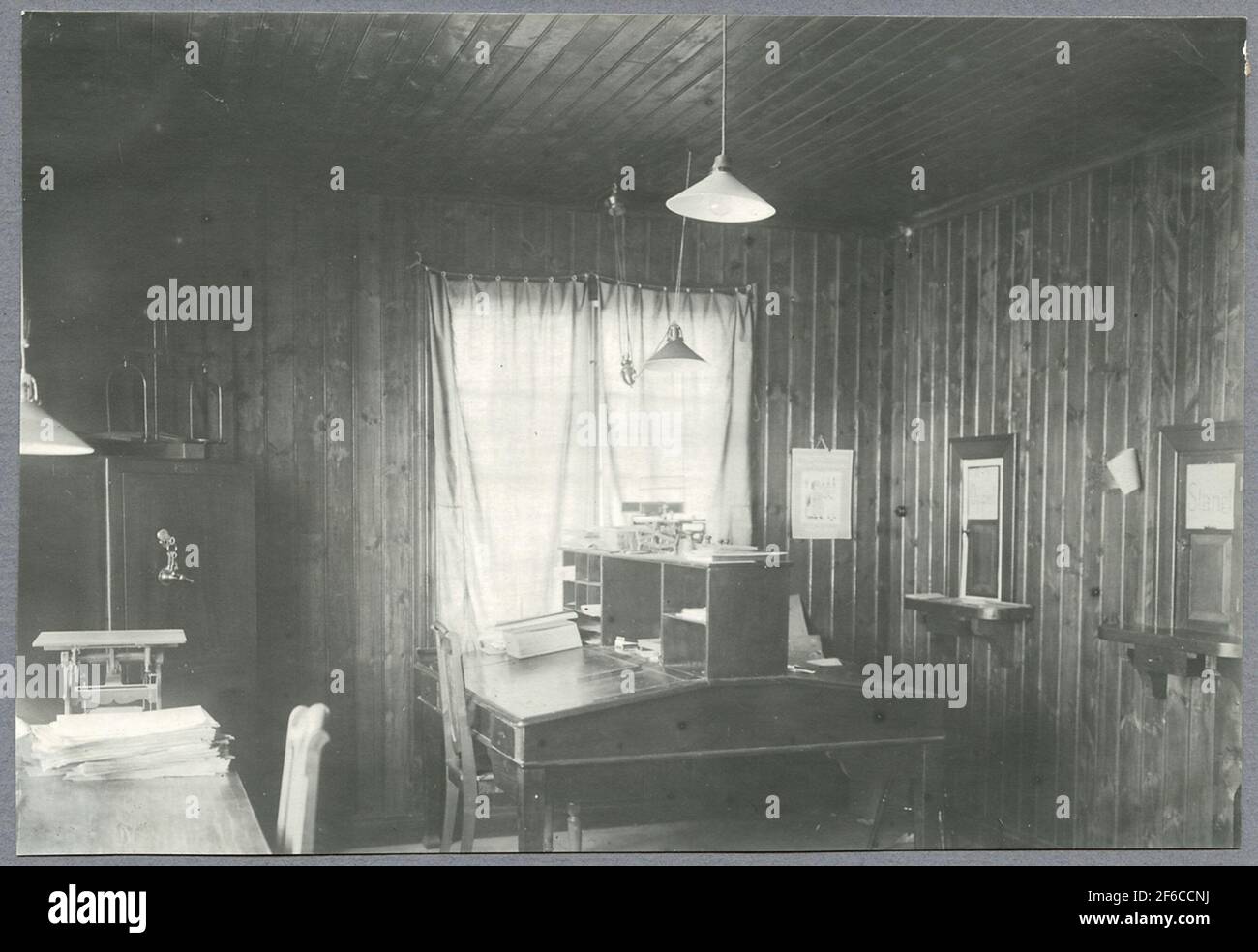 Inside post office hi-res stock photography and images - Alamy