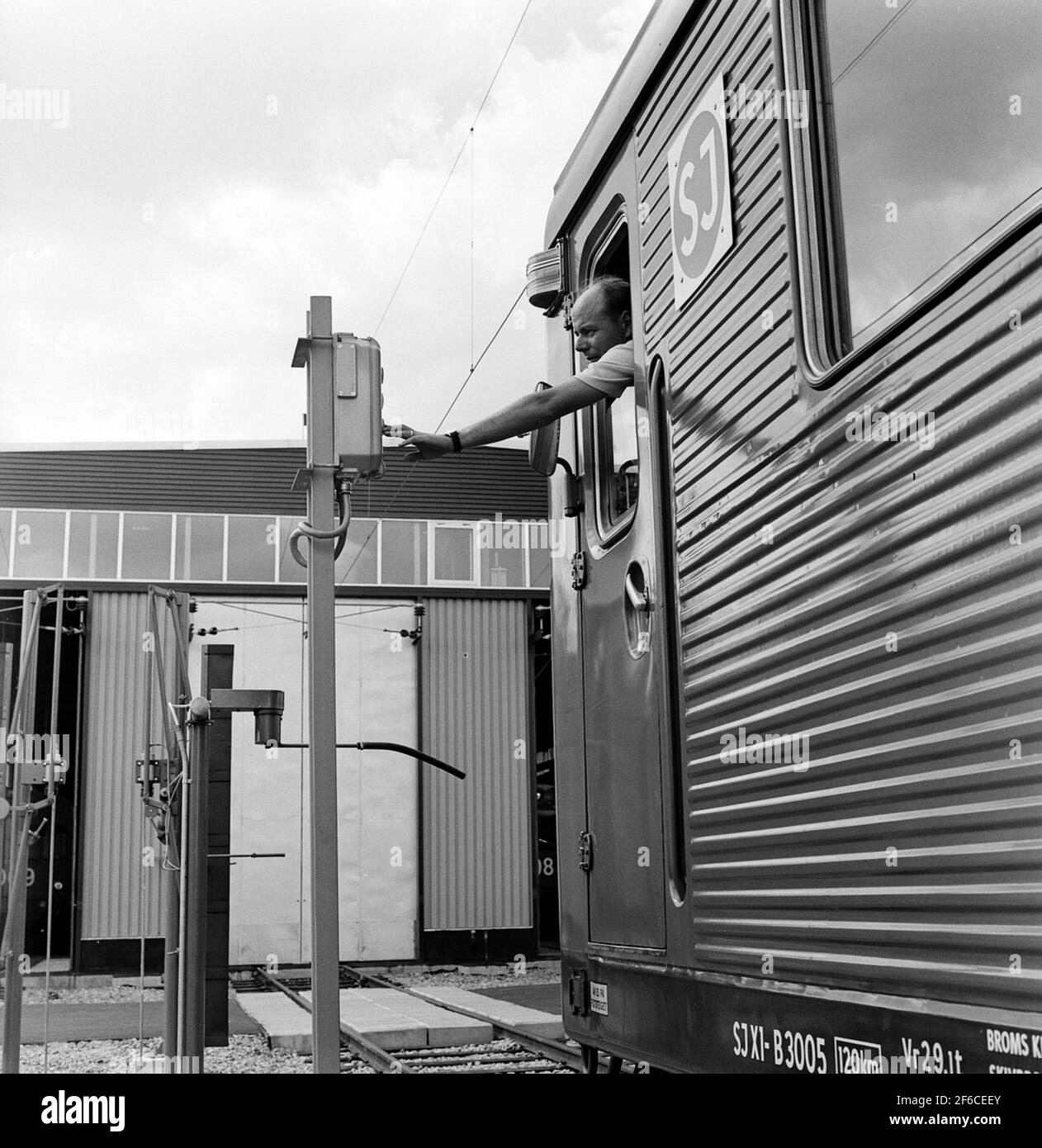 Railways maintenance hi-res stock photography and images - Alamy