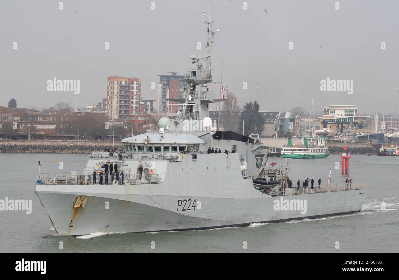 The Royal Navy patrol ship HMS Trent leaves Portsmouth Naval Base ...