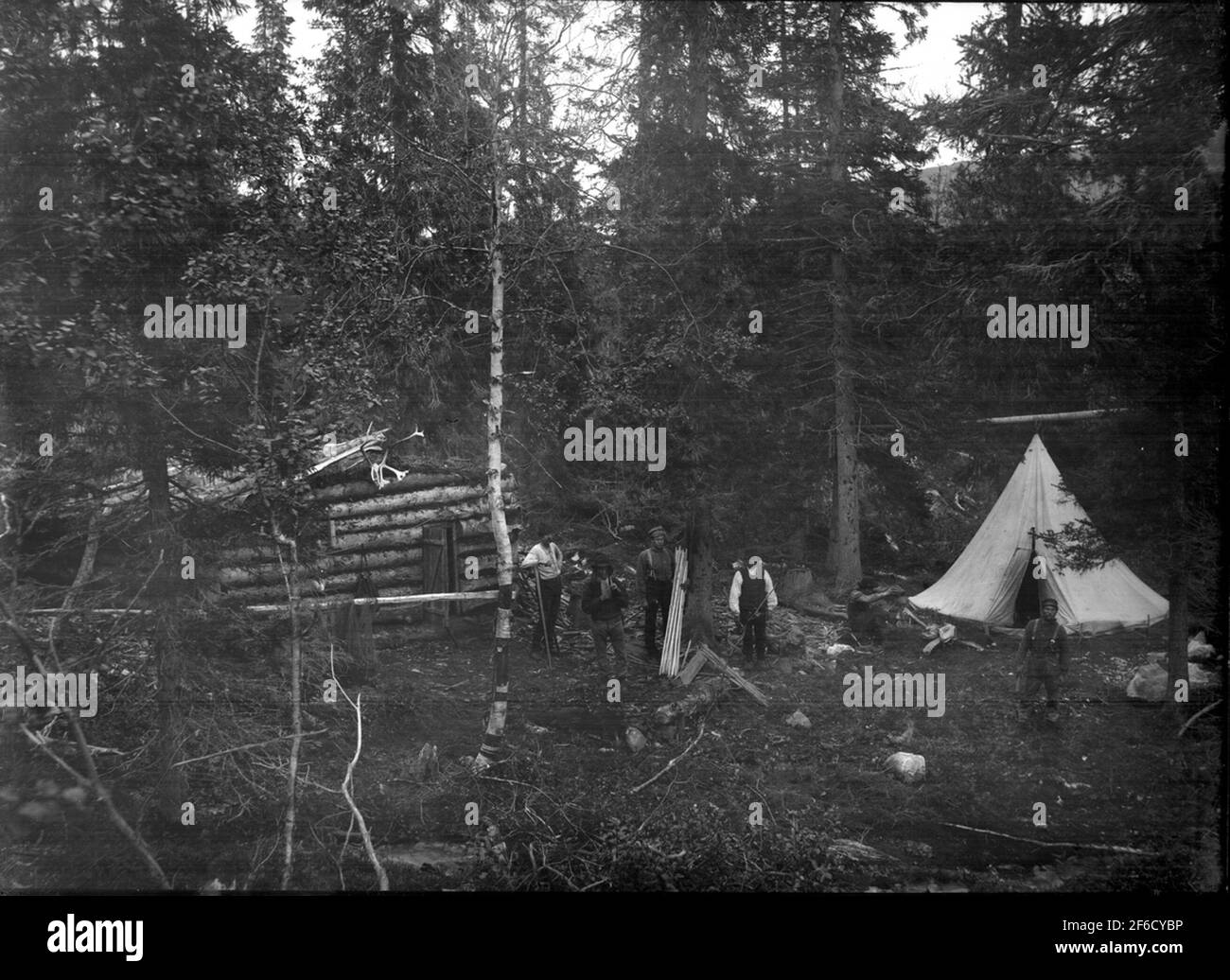 Rallar housing in the wilderness Stock Photo - Alamy