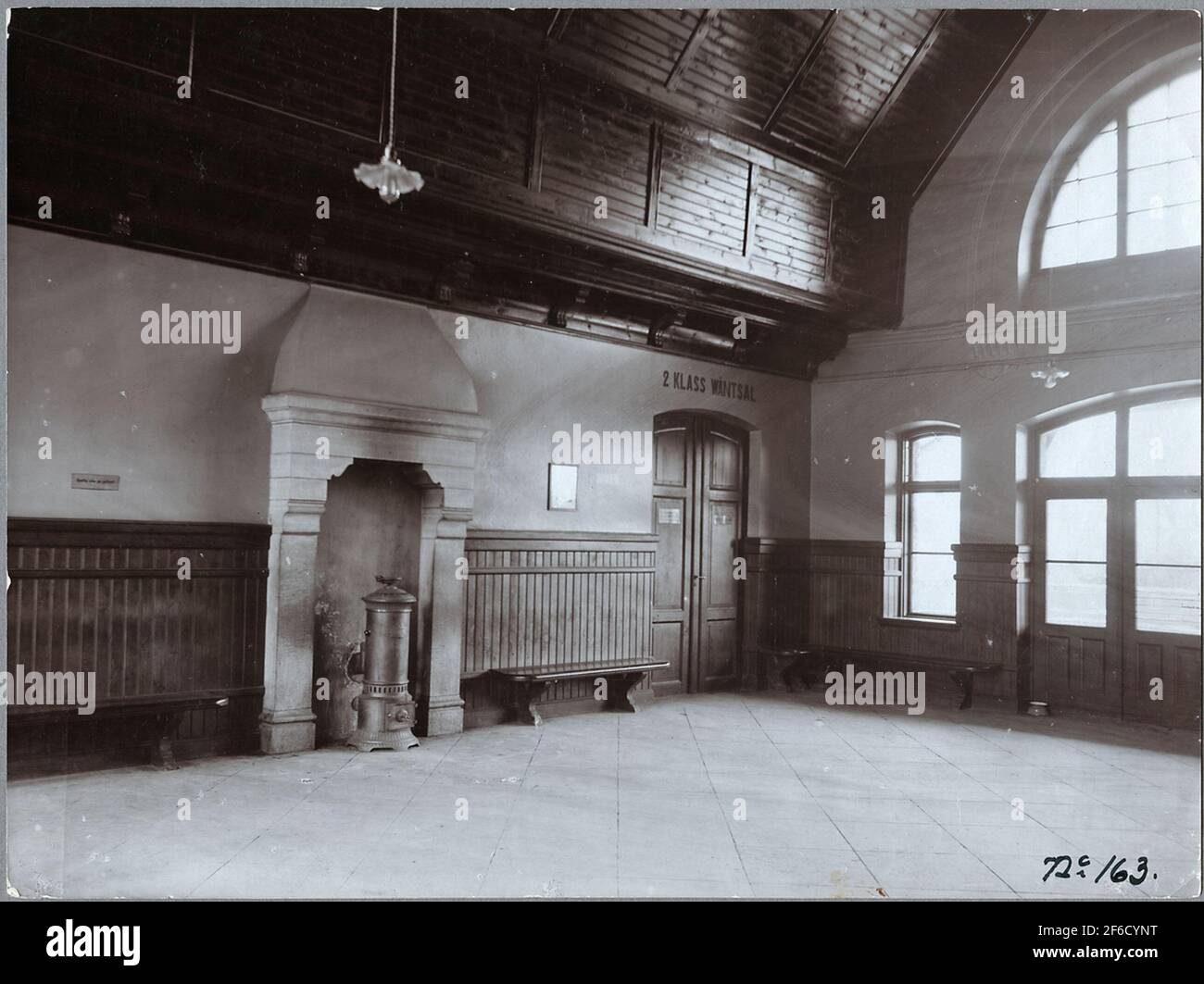 Second class waiting room hi-res stock photography and images - Alamy