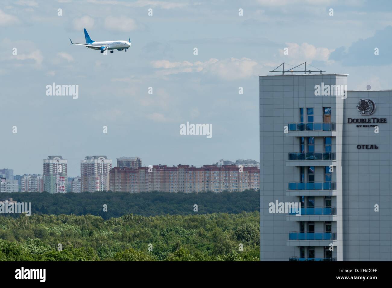 Pobeda airlines 737 800 hi-res stock photography and images - Alamy