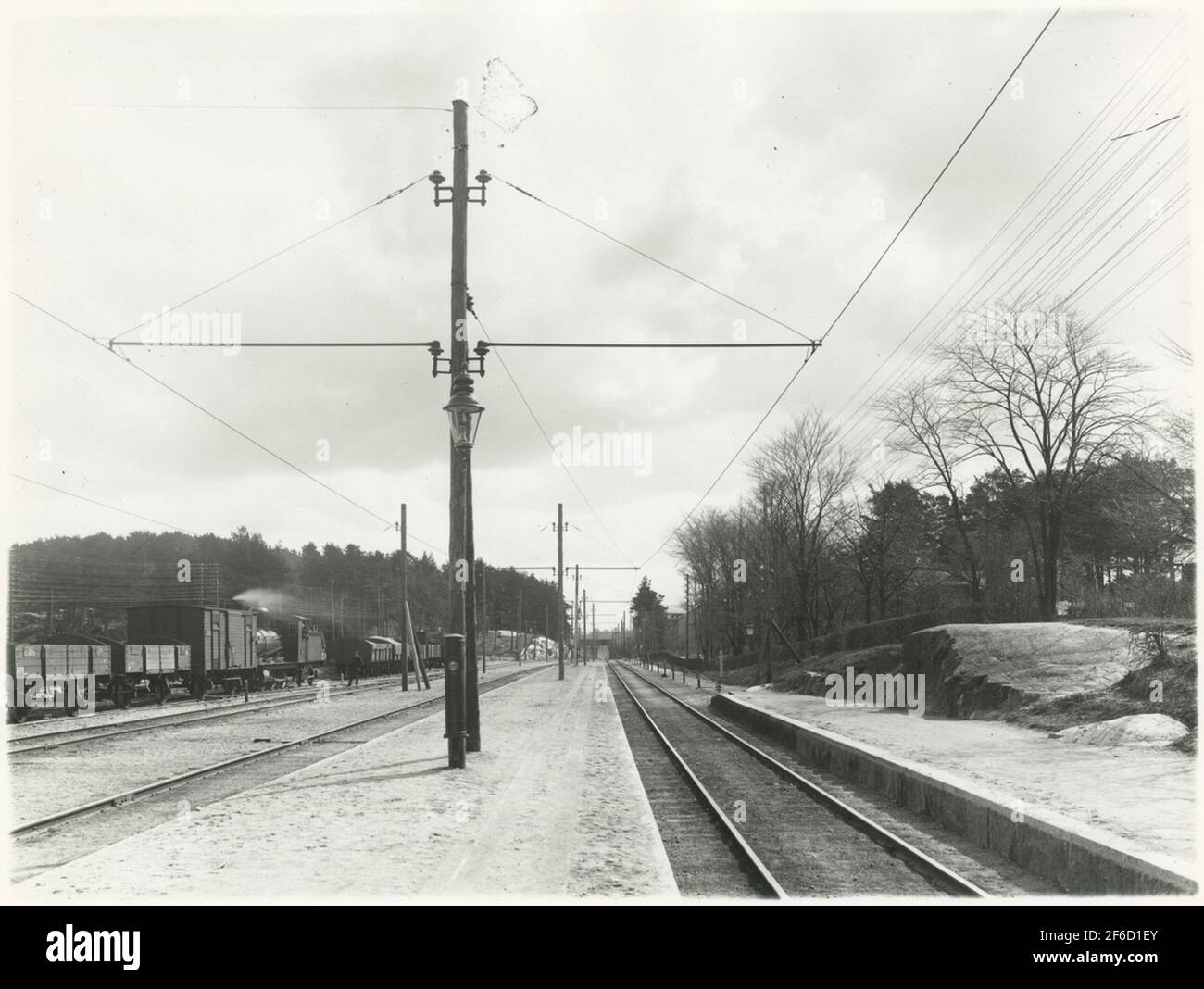 Perrong and Buke yard at Ulriksdal station.Godagnvagn The National ...