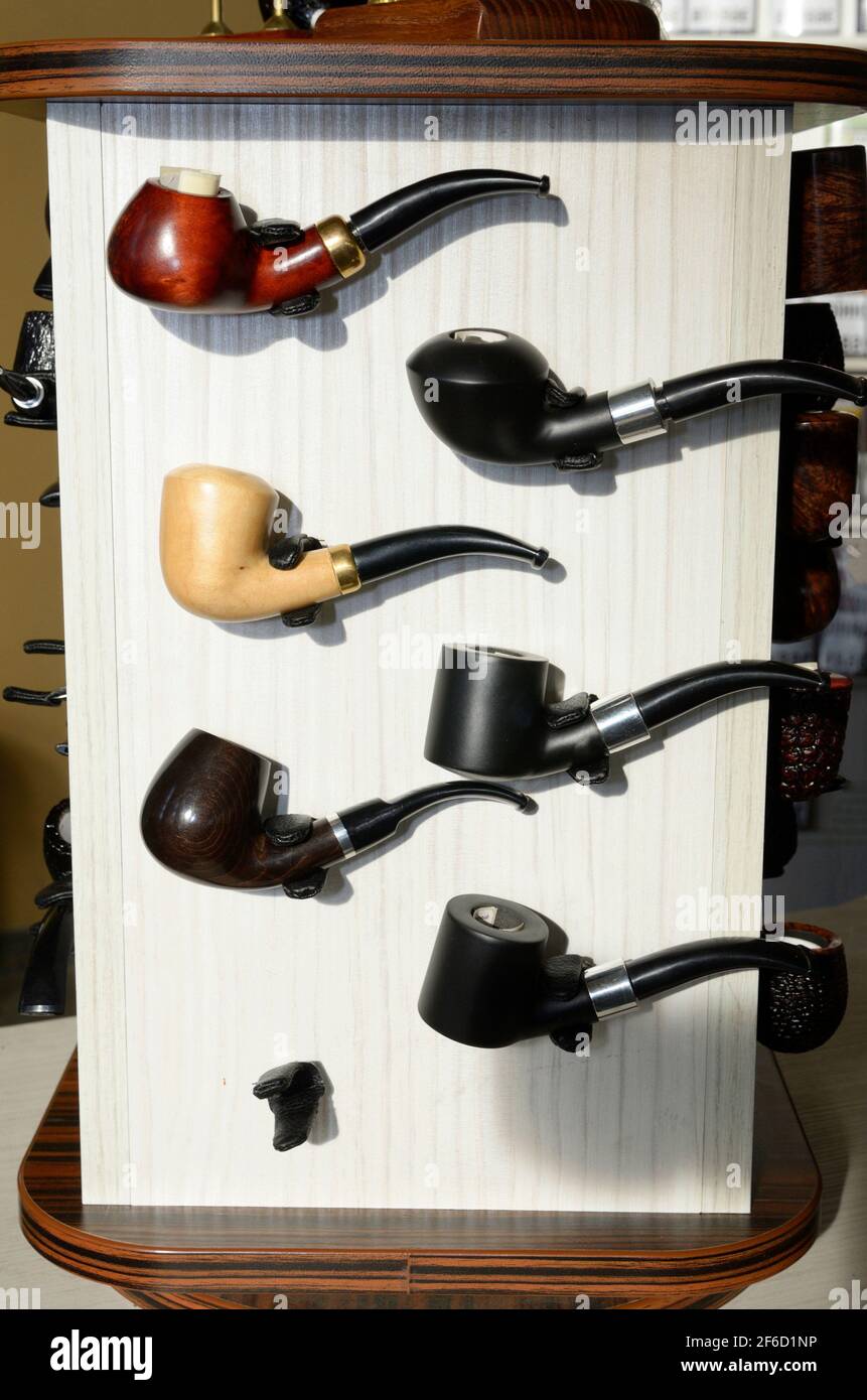 Smoking Pipes High Resolution Stock Photography and Images - Alamy