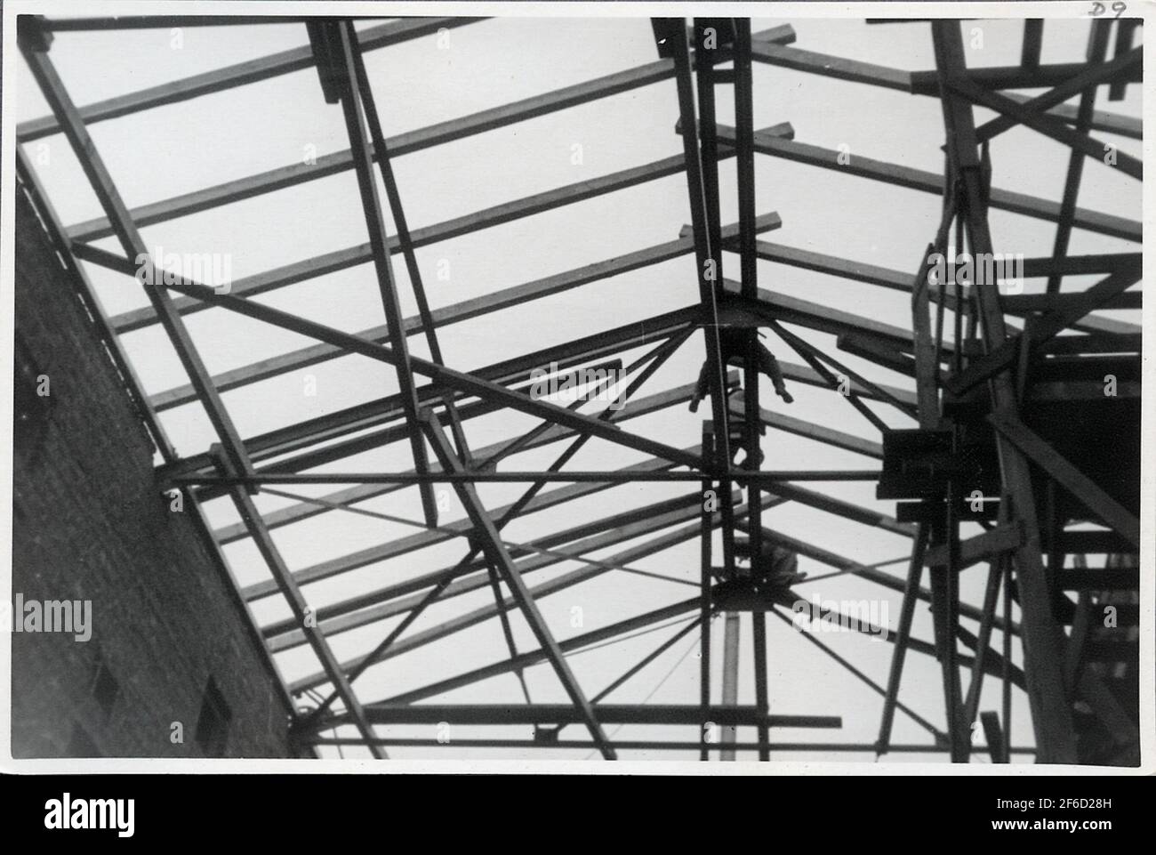The roof structure is built on the reformer station in Eksund Stock ...
