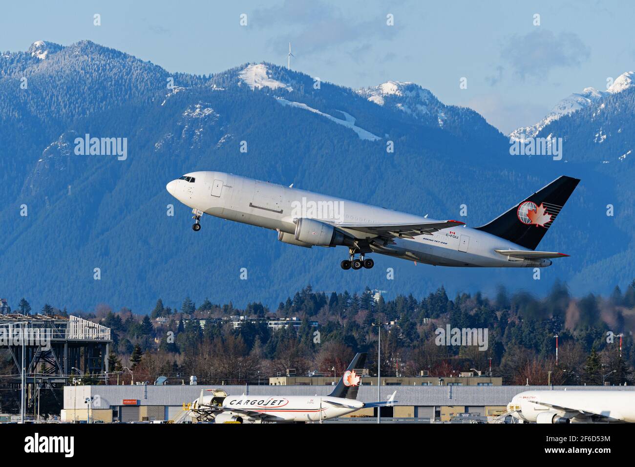 Cargojet logo hi-res stock photography and images - Alamy