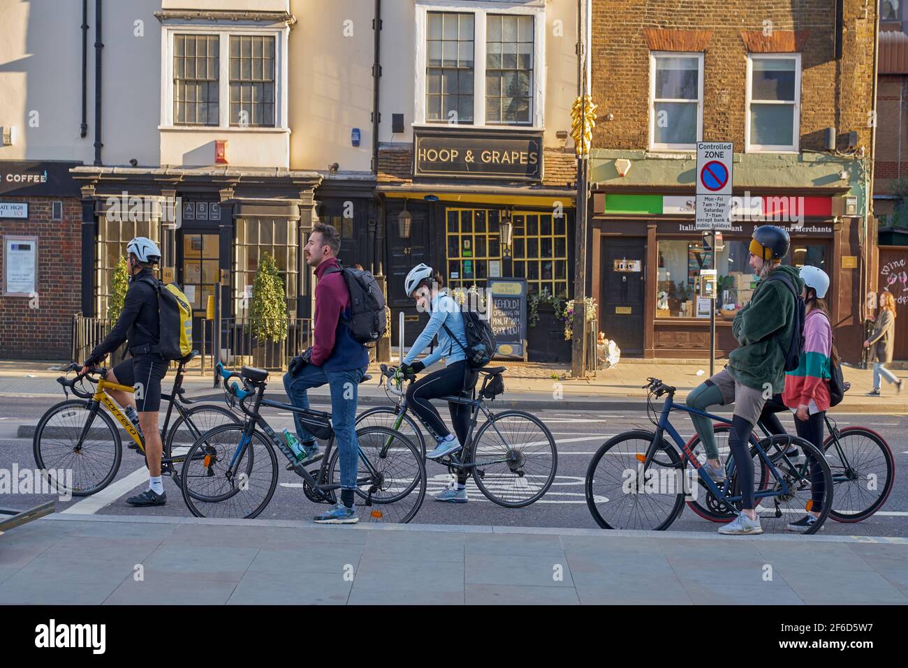 Tfl route hi-res stock photography and images - Alamy