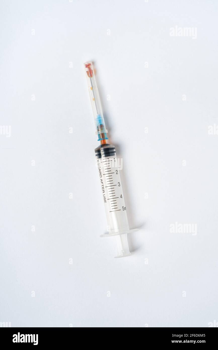 Used syringe hi-res stock photography and images - Alamy