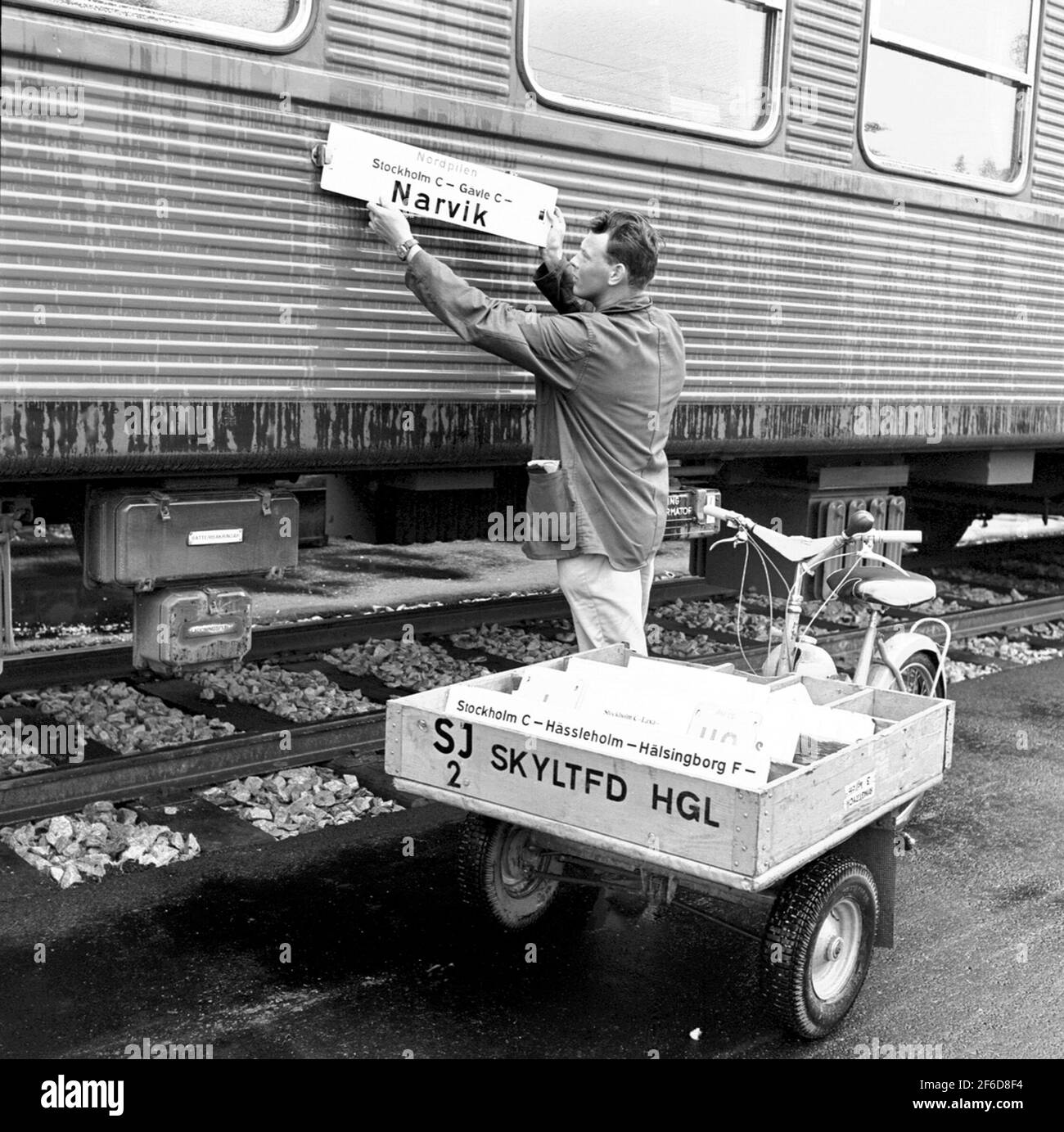 Wagon signage. Flakmoped SJ signfd HGL 2 Stock Photo - Alamy