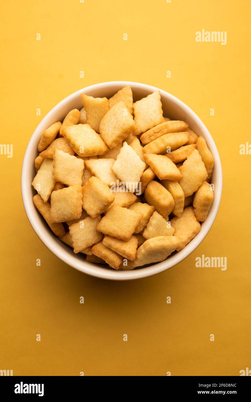 shakkarpara or shankarpali or shankarpale is diamond shape Traditional ...