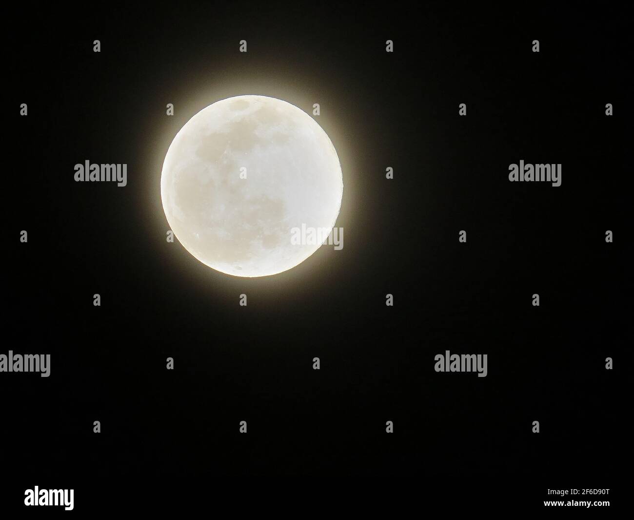 Moonlight effect view hi-res stock photography and images - Alamy
