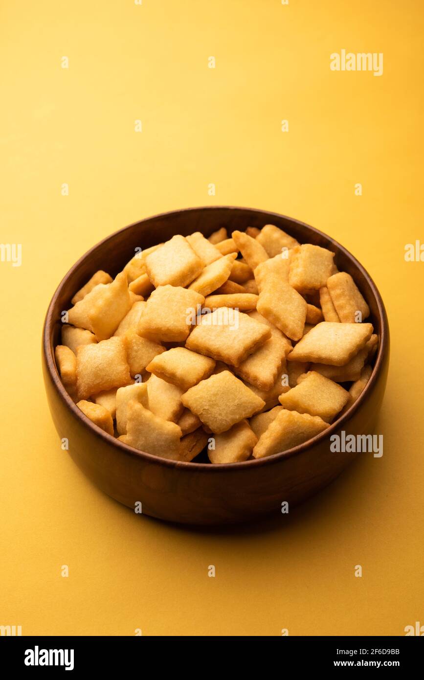 Shankarpara hi-res stock photography and images - Alamy