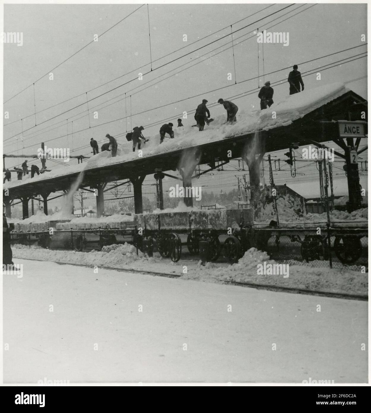 Snow curtain on steam perrong Stock Photo - Alamy