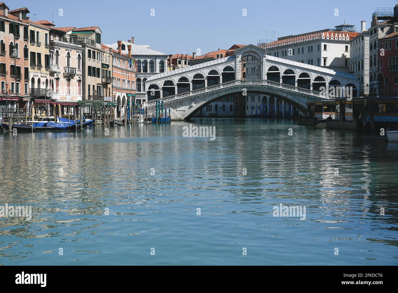 Italy, Venice, april 9, 2020 : An empty Venice, during Italy's ...