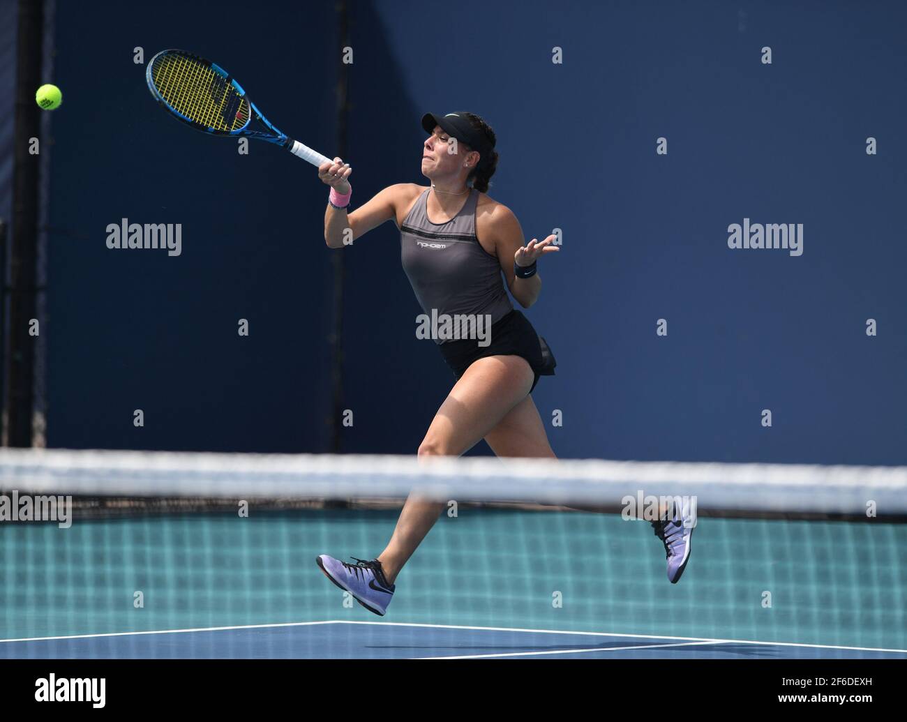 Giuliana olmos hi-res stock photography and images - Alamy