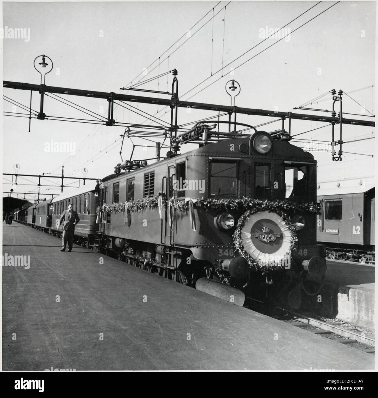 First electric train state railways, SJ D 346 at a station by the line ...