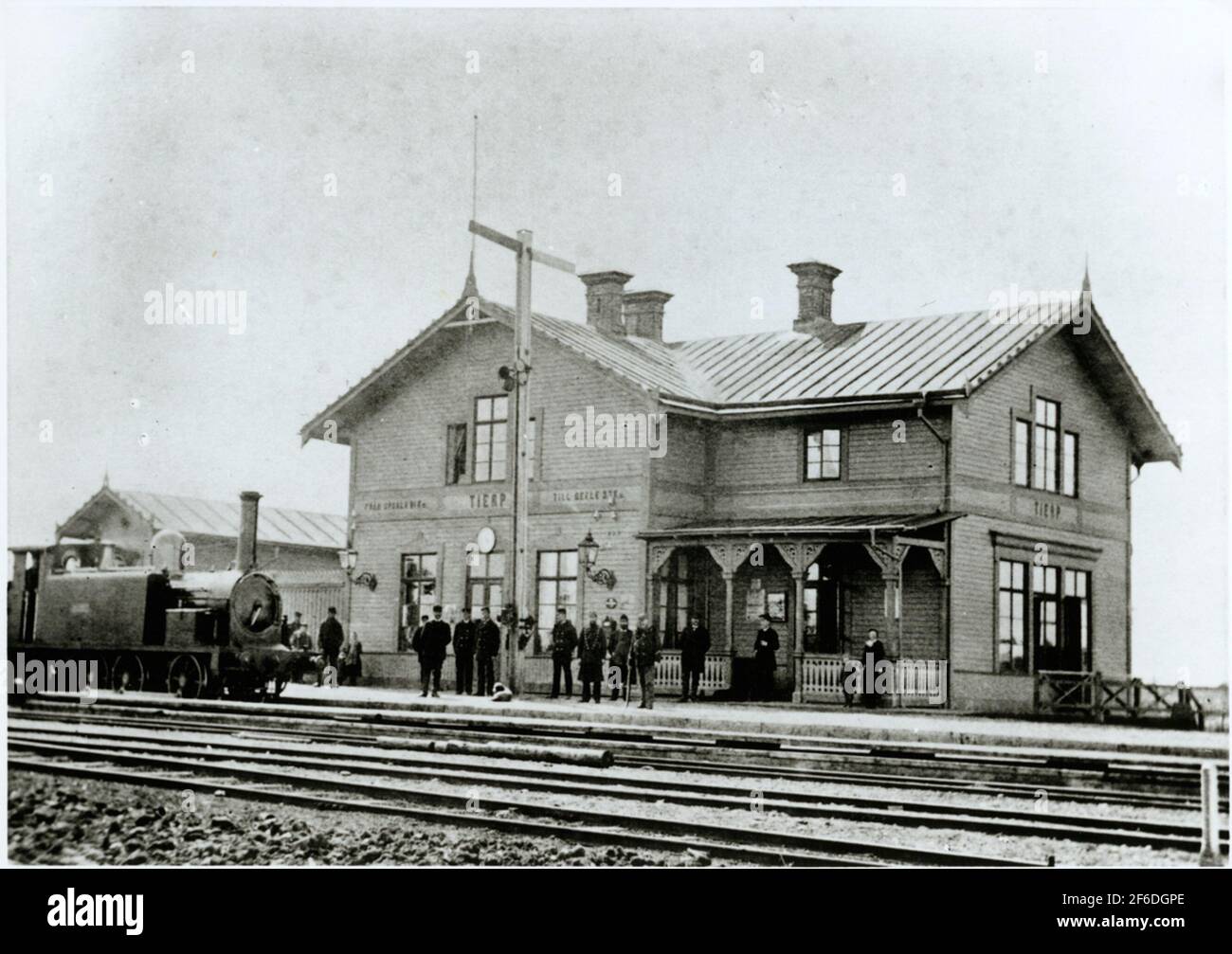 Uppsala - Gävle Railway, Ugj E 9 "Good" at Tierp Station Stock Photo ...
