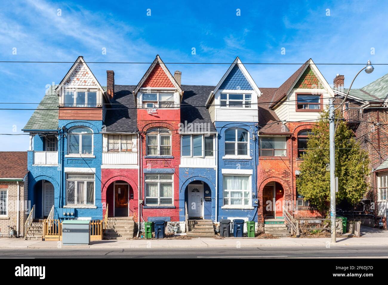Colorful old Victorian architecture houses in Bathurst Street Stock ...