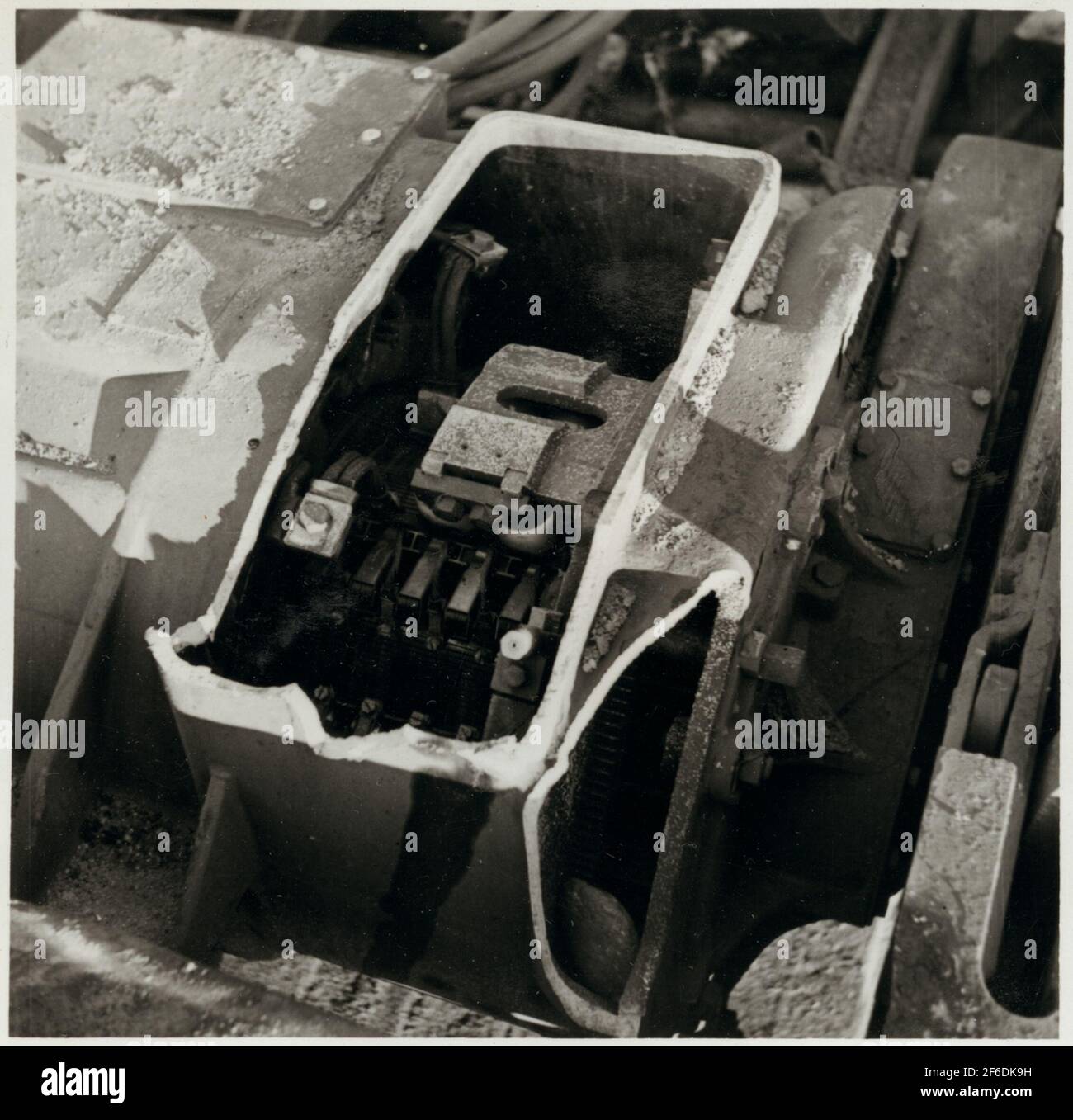 Damage to motorboggie on the A-carriage after accident at the stop ...