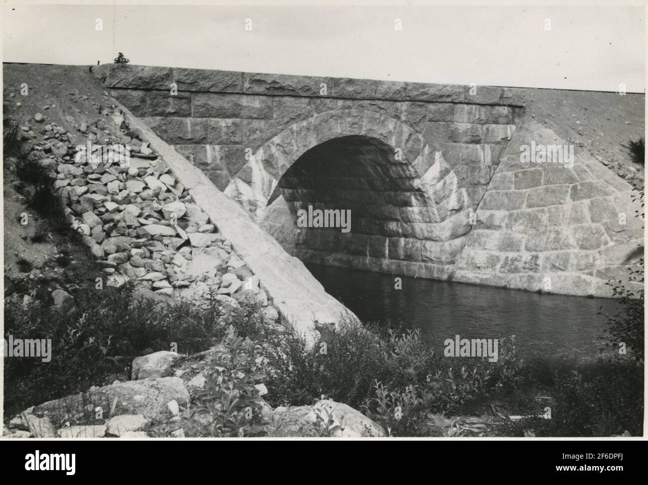 Vault bridge over norratjålmöokk. The railway walking through Jokkmokk ...