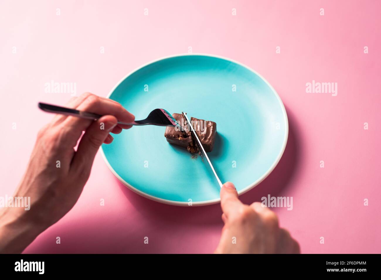 Hands cutlery hi-res stock photography and images - Alamy