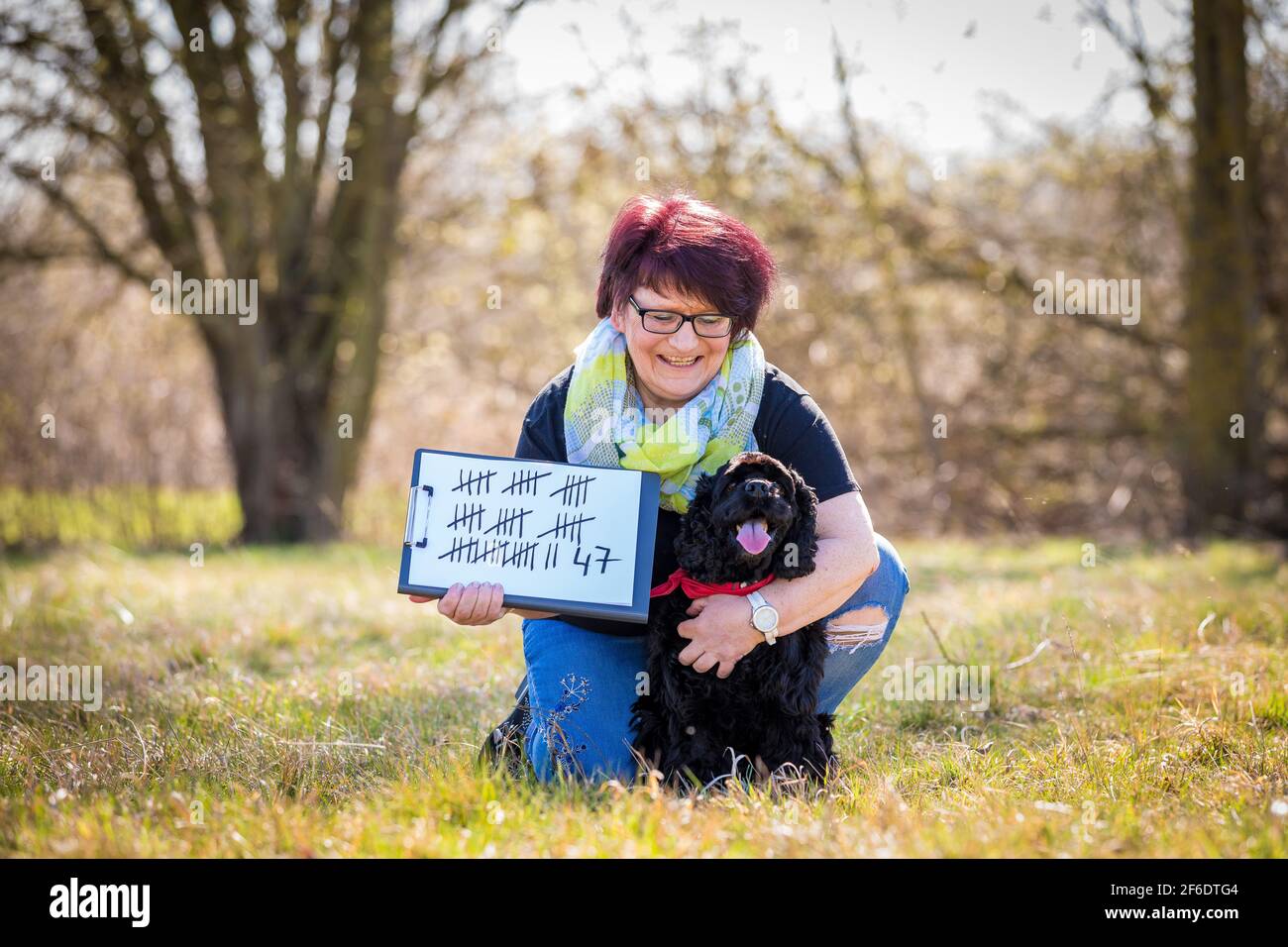 Hanover, Germany. 31st Mar, 2021. Jutta Gaßmann shows a tally after a ...